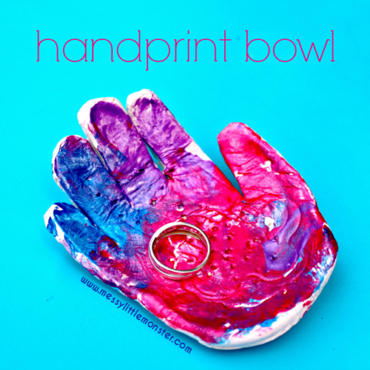 clay handprint bowl - Mom Envy