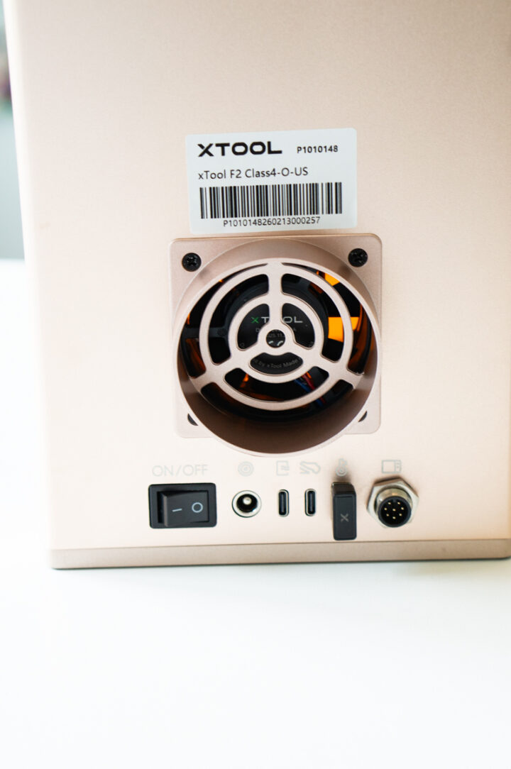 x-tool-F2-03 - Mom Envy